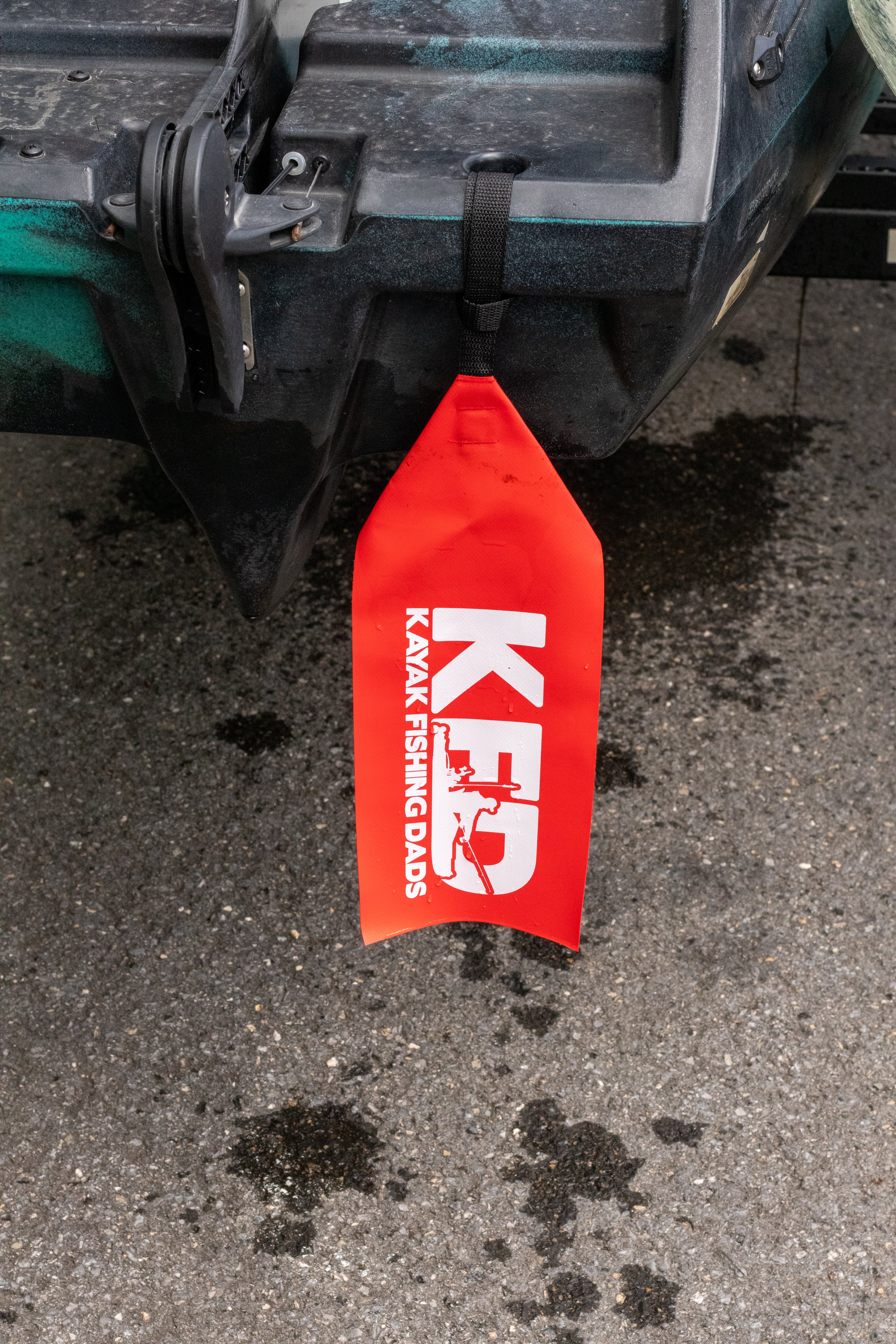 KFD Safety Tow Flag – Kayak Fishing Dads